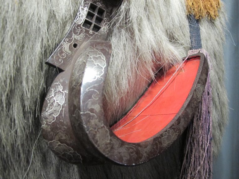 Selle japonaise - Aori en poil de Yak - Art de la Chine et du Japon ...